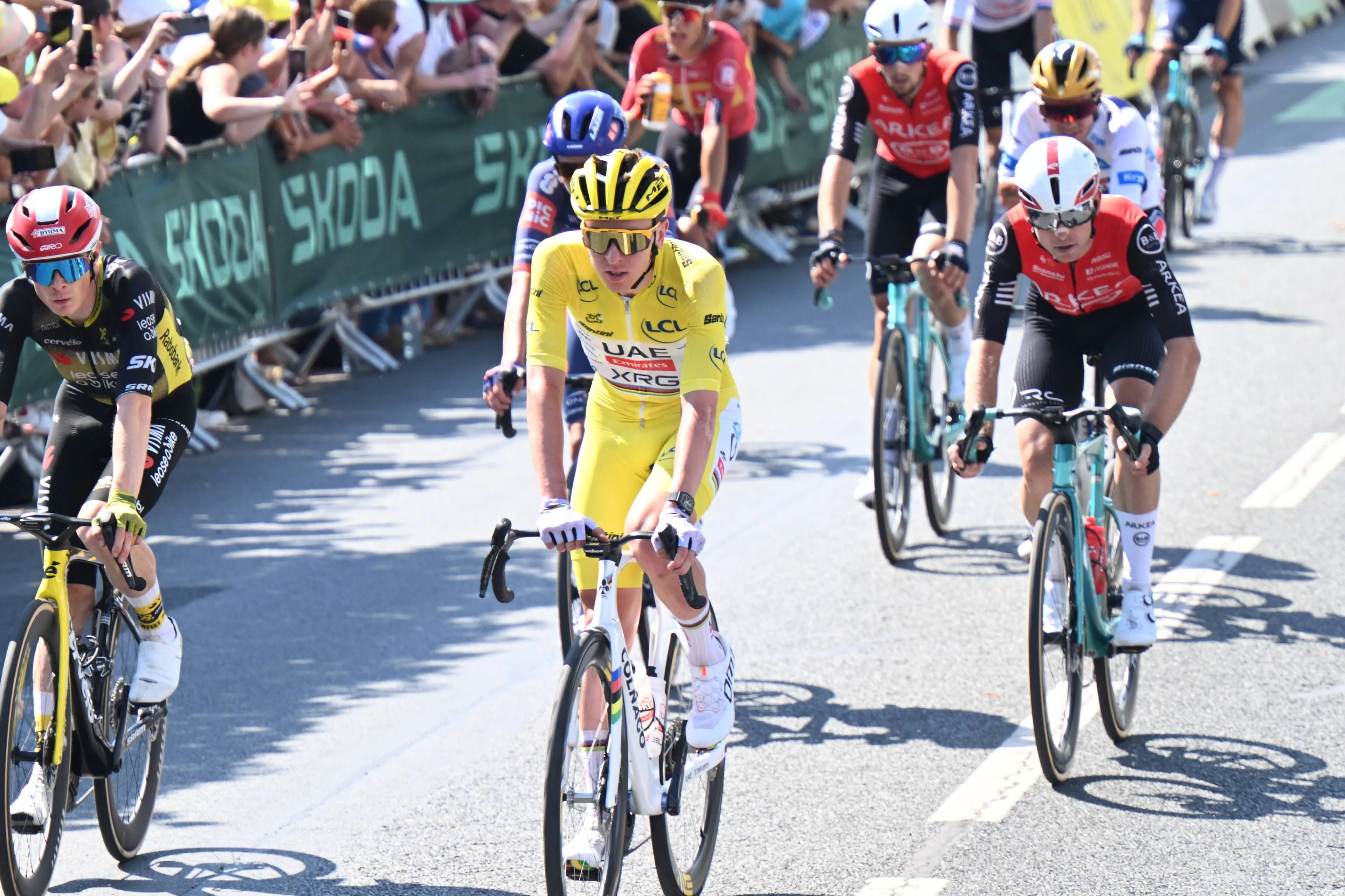 "They again spent a significant amount of energy" - Tadej Pogacar bounces off Visma's echelons raid